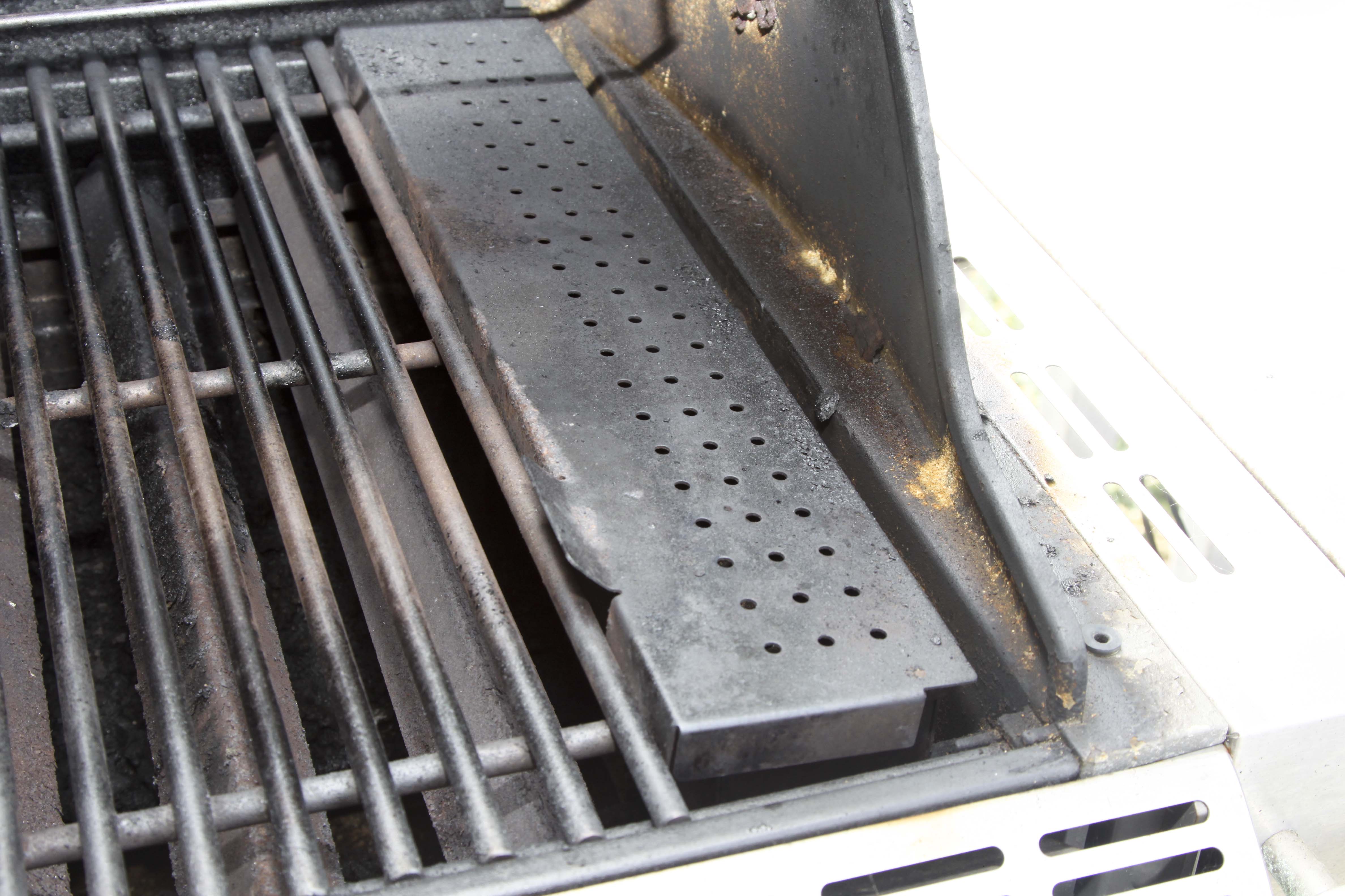 Weber 'Summit' S-450 Stainless Steel Gas Grill with Side Burner | EBTH