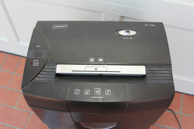 Staples Heavy Duty Shredder | EBTH