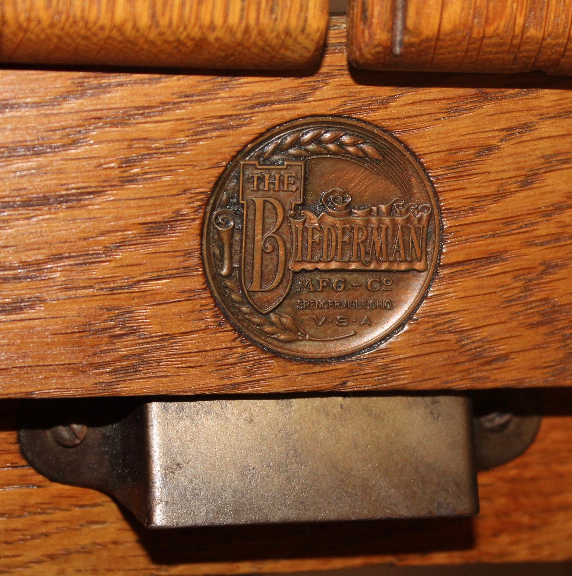 Antique Biederman Hoosier Cabinet | EBTH