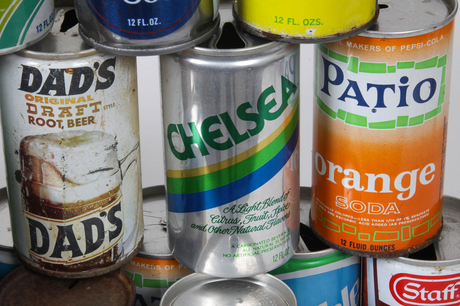 Assortment of Vintage Soda Cans | EBTH
