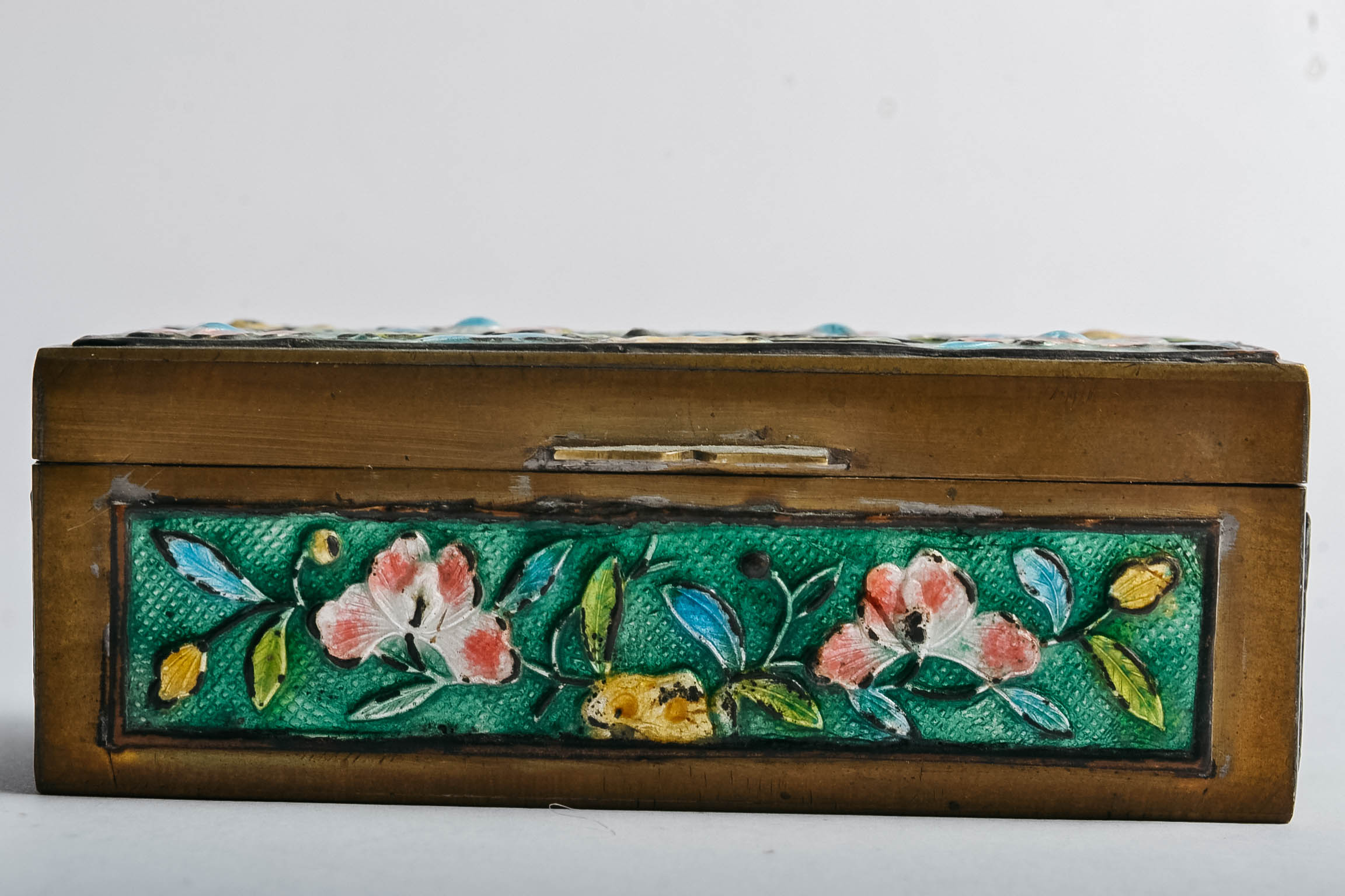 Vintage Brass Pill Box | EBTH