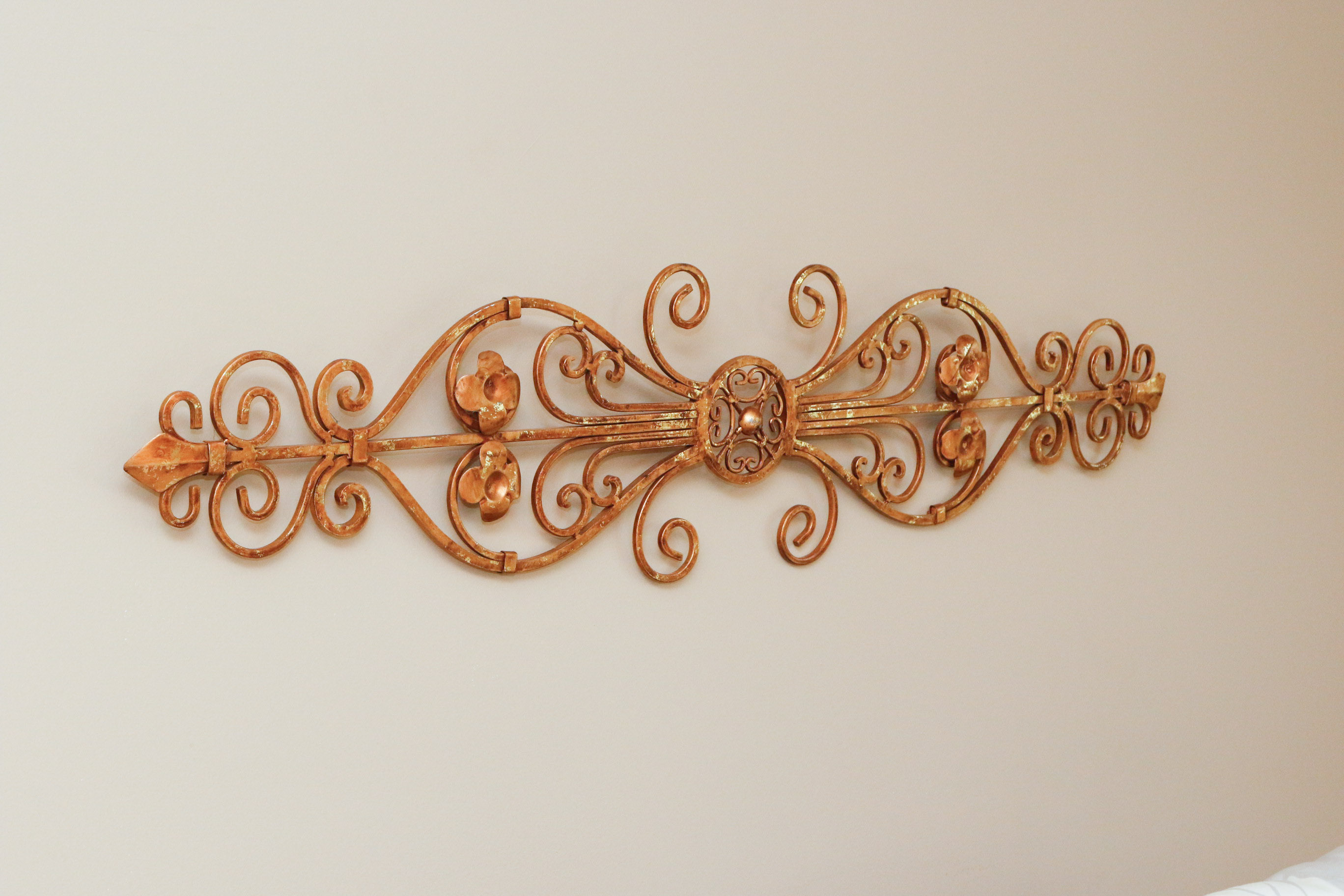 Cast Iron Wall Decor | EBTH