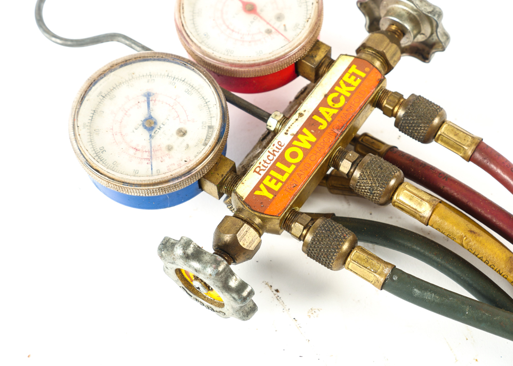 Ritchie Yellow Jacket Test and Charging Manifold | EBTH