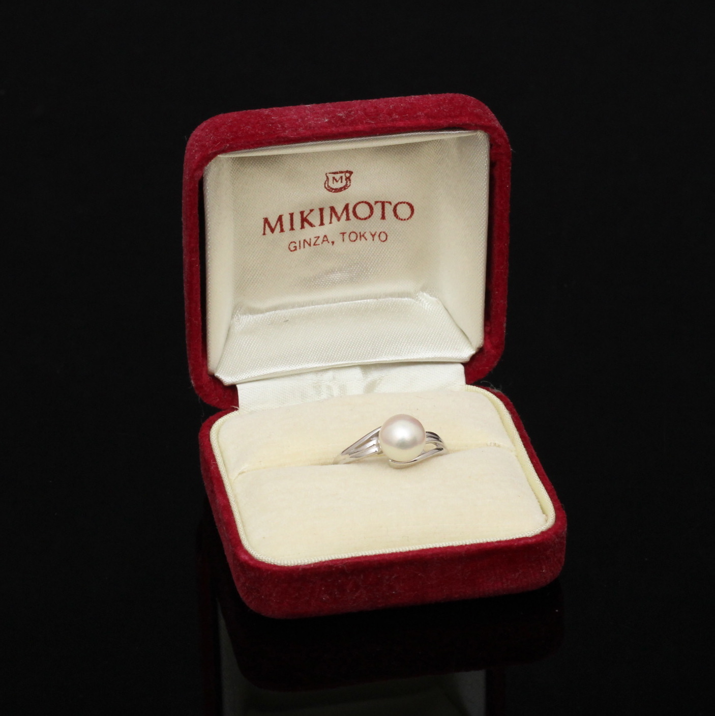 Mikimoto 14K White Gold and Akoya Pearl Ring | EBTH