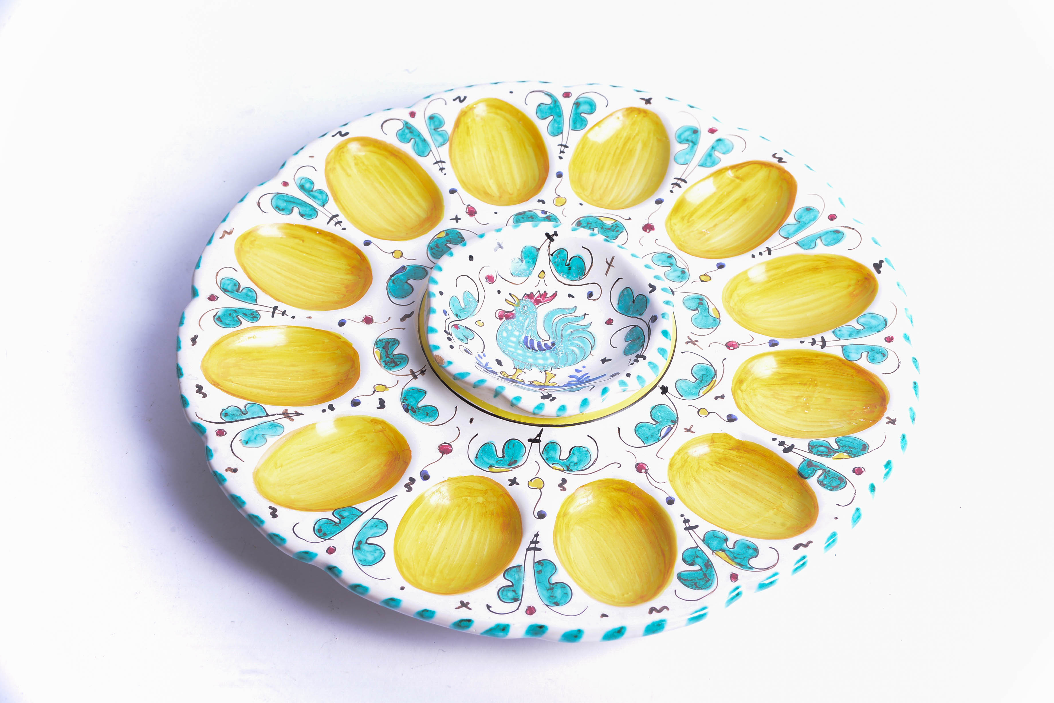 Italian Grazia Deruta Egg Platter and Majorica Vase | EBTH