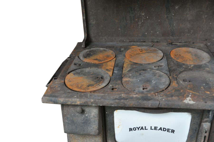 Antique Royal Leader Cast Iron Stove | EBTH