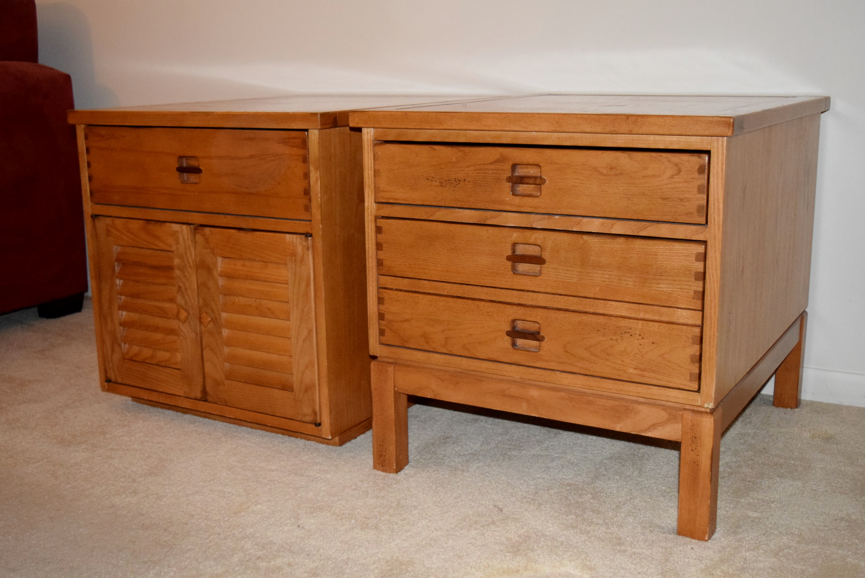 American Signature Oak End Tables | EBTH