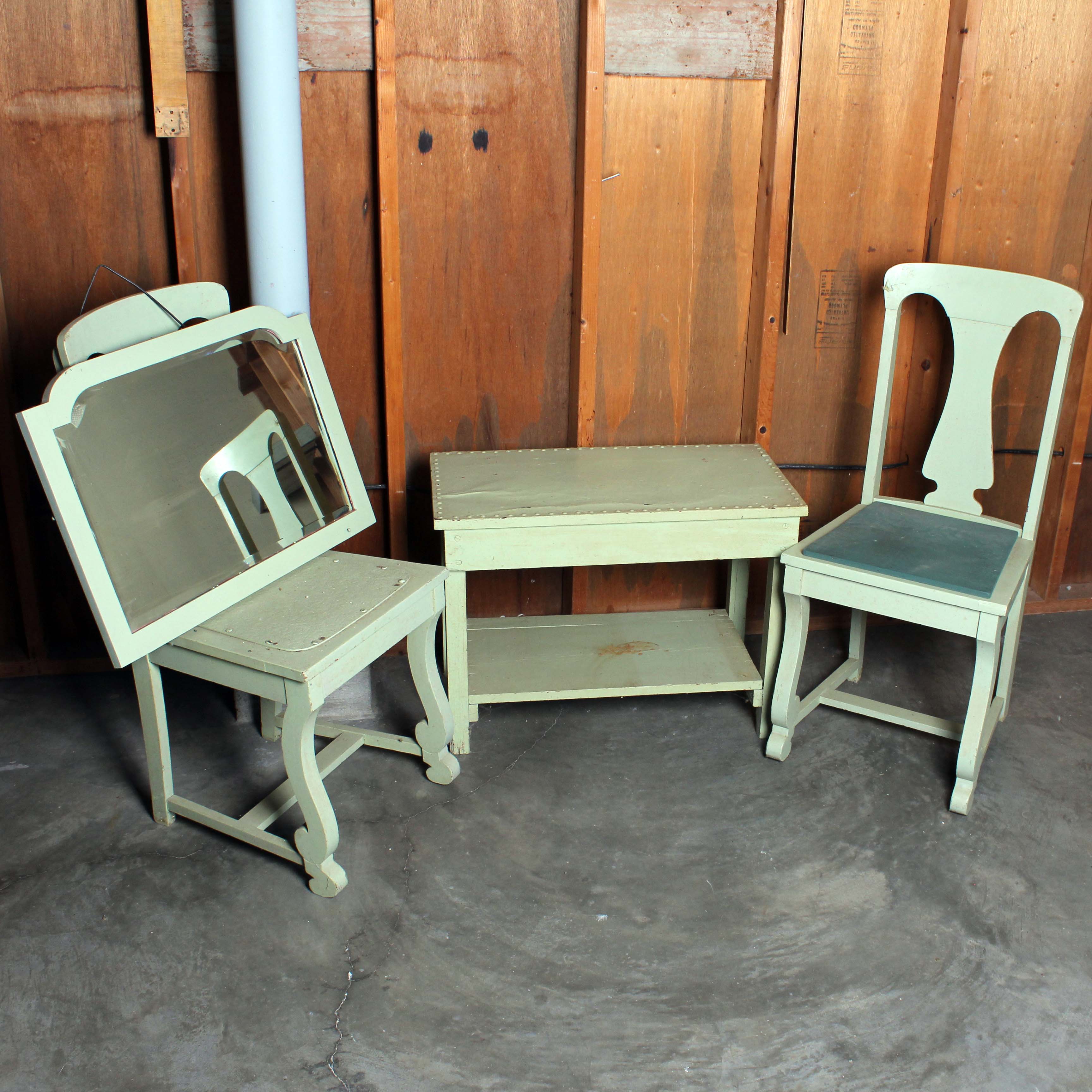 Repurposed Rustic Antique Decor | EBTH