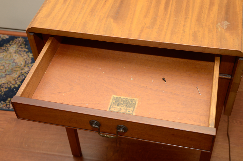 Mahogany Chippendale Pembroke Reproduction Drop Leaf Side Tables | EBTH