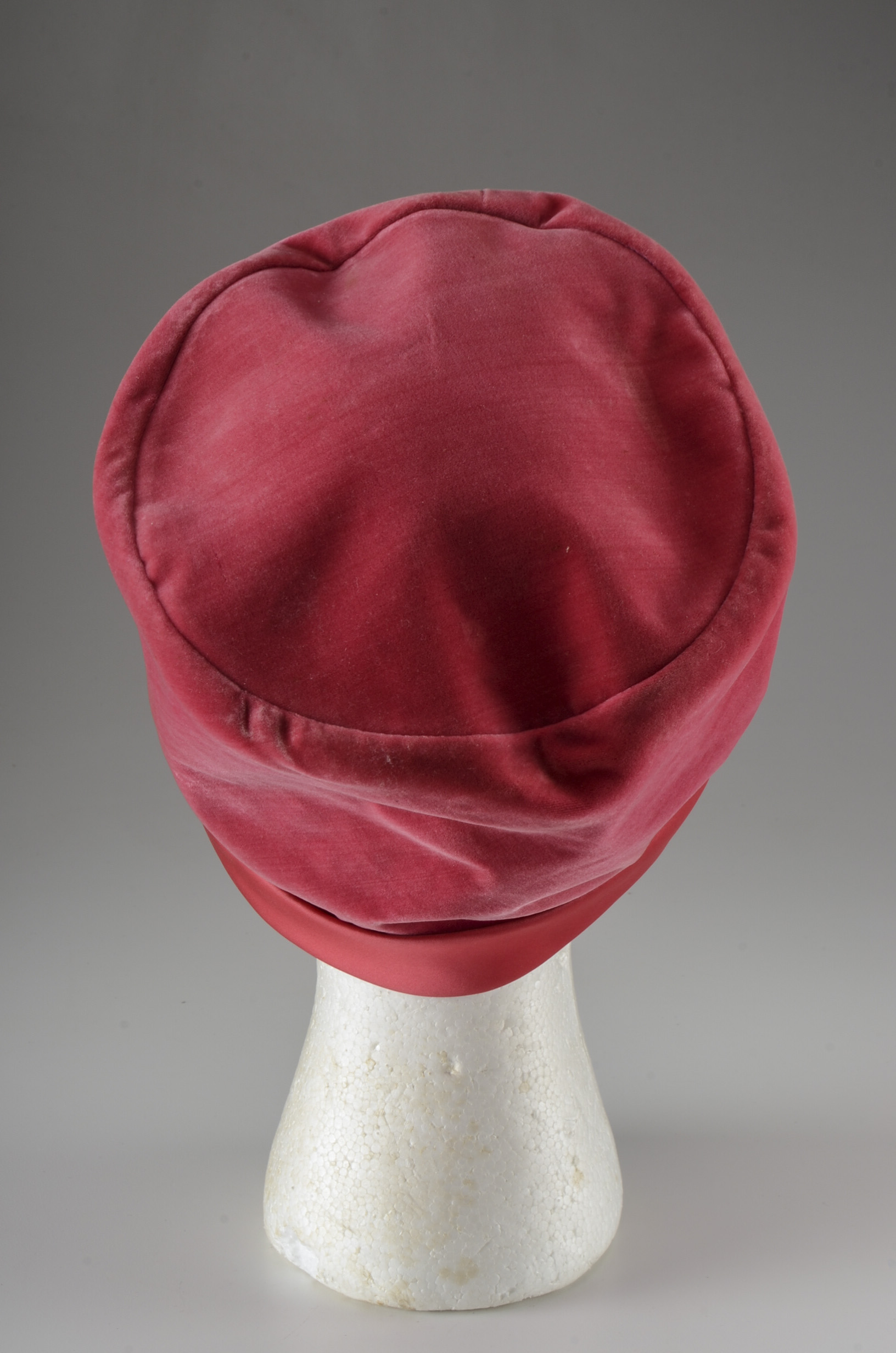 Three Vintage Hats | EBTH