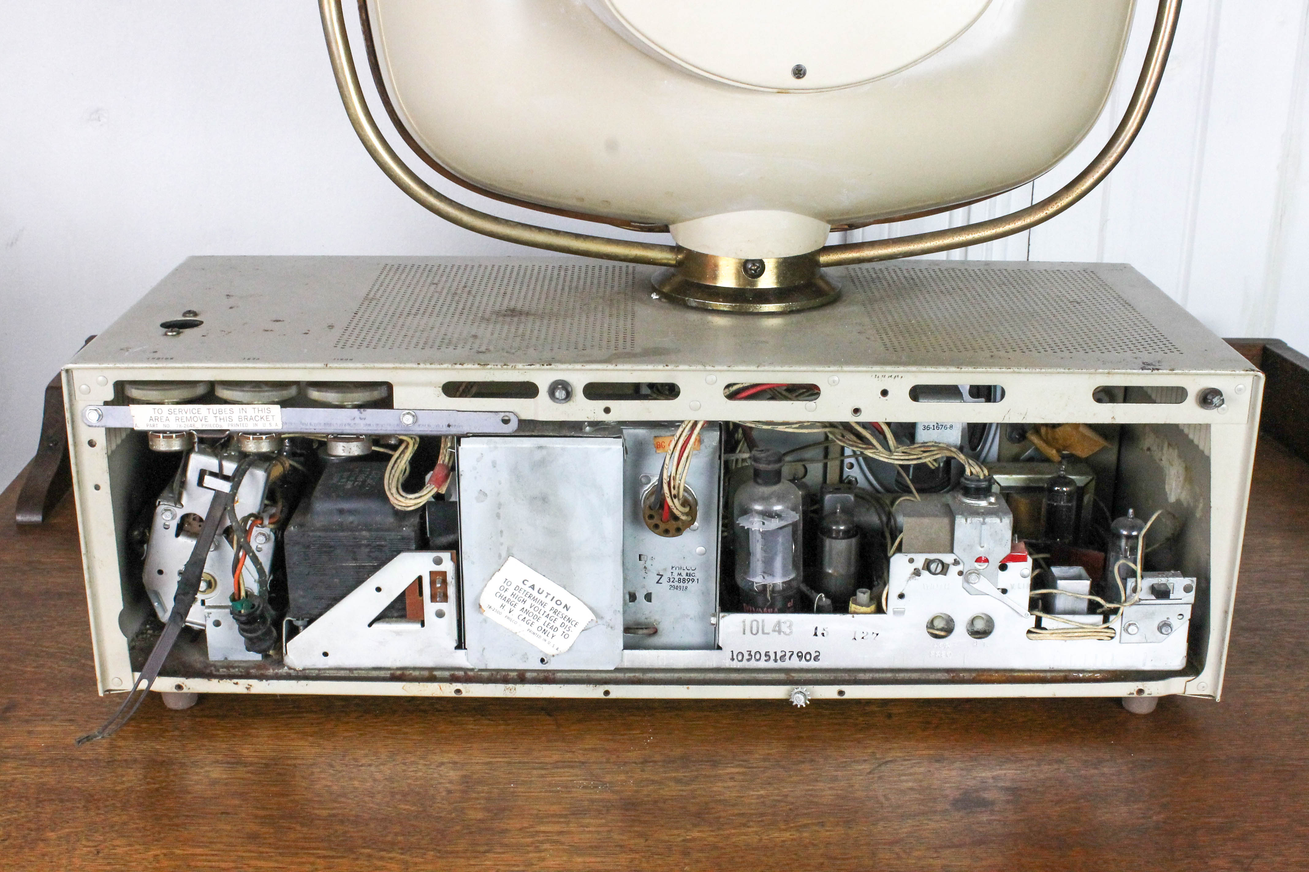 Vintage Philco Predicta Television with Antenna | EBTH