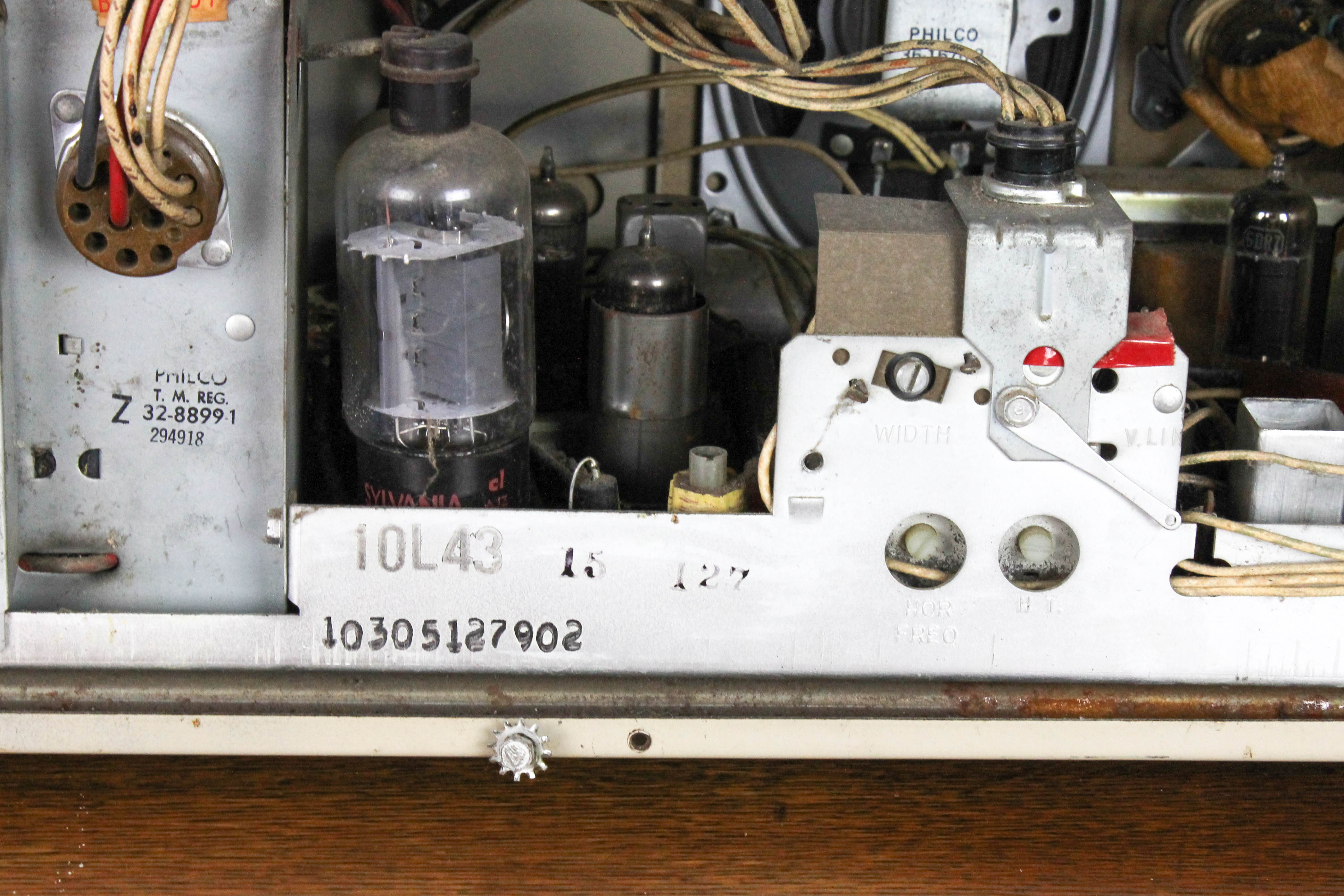 Vintage Philco Predicta Television with Antenna | EBTH