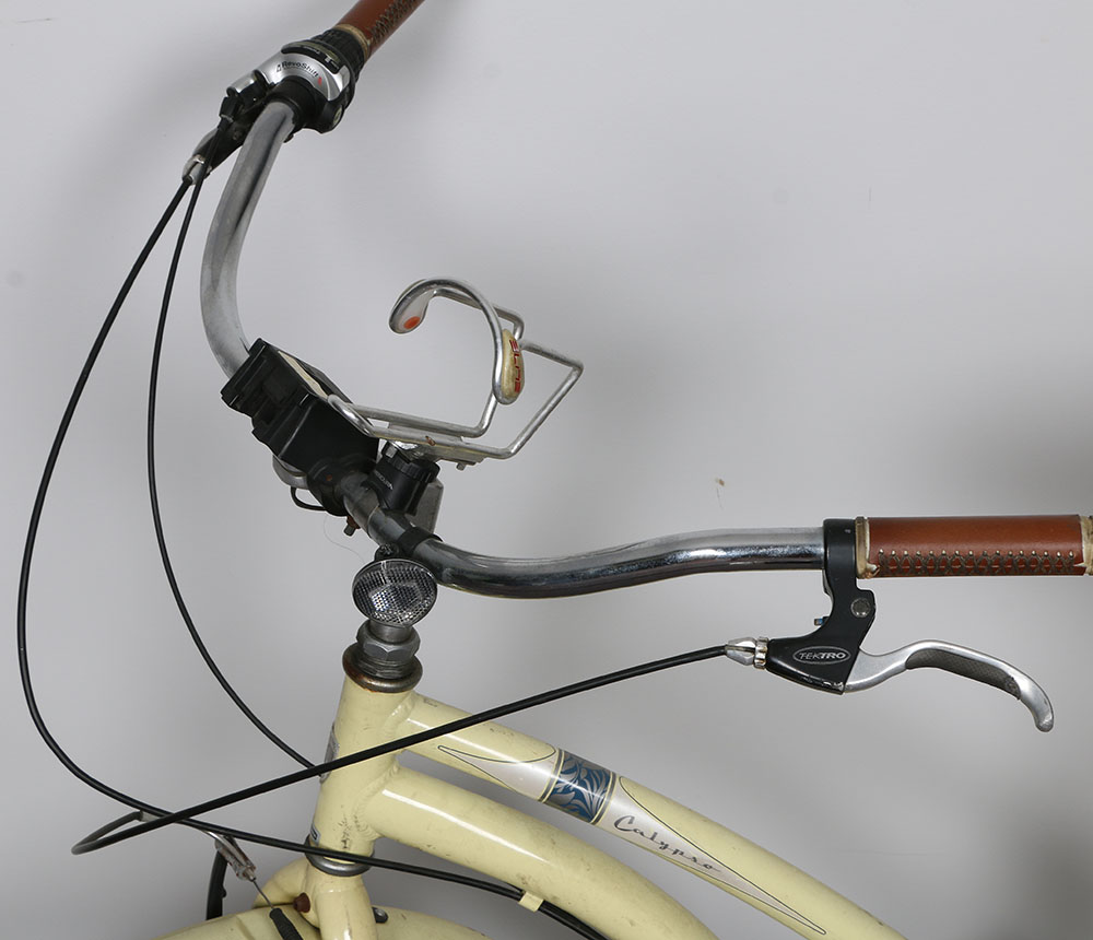 Trek Calypso Beach Cruiser Bicycle in Pale Yellow | EBTH