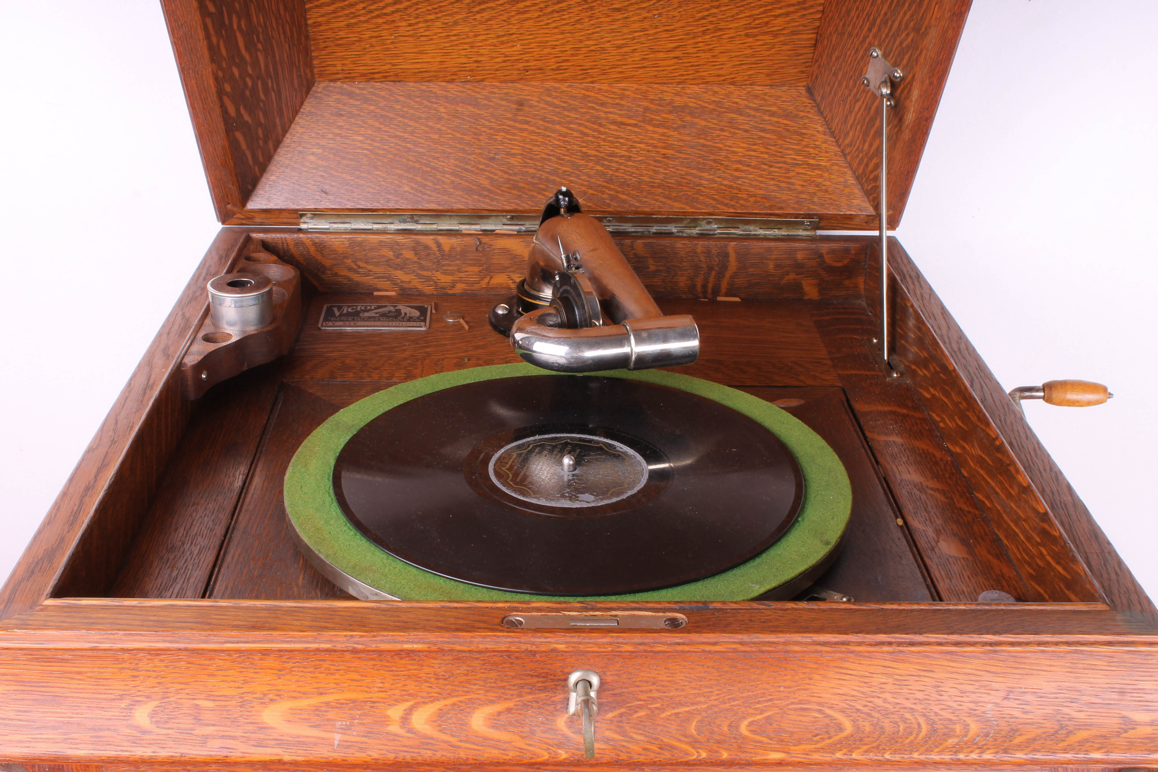 Circa 1918 Victor "Victrola" Record Player | EBTH