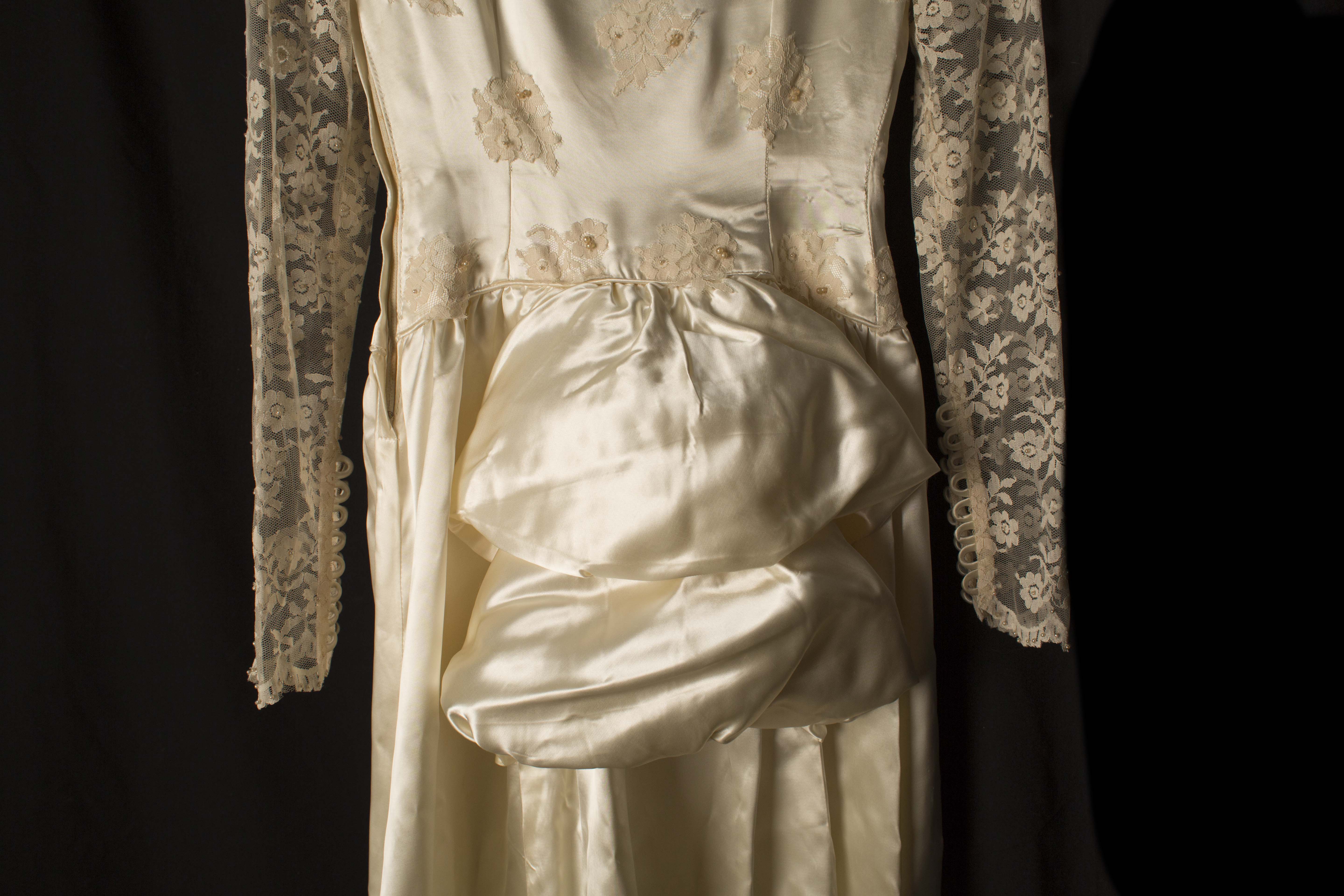 Circa 1940s Emily Wilkens Wedding Dress | EBTH