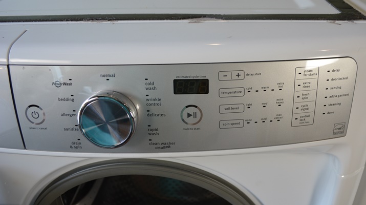 Maytag Maxima Front Loading Electric Washer and Dryer | EBTH