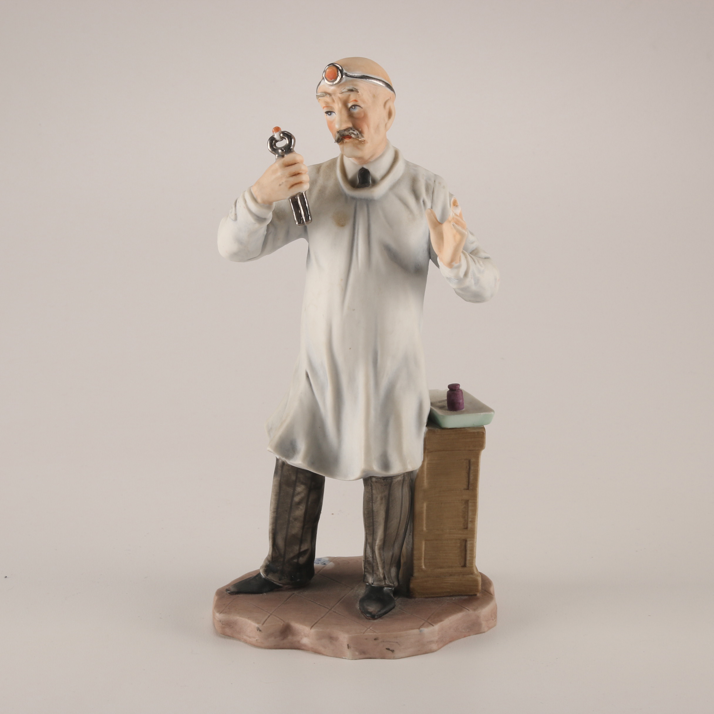 Vintage Dentist-Themed Bank and Figures | EBTH
