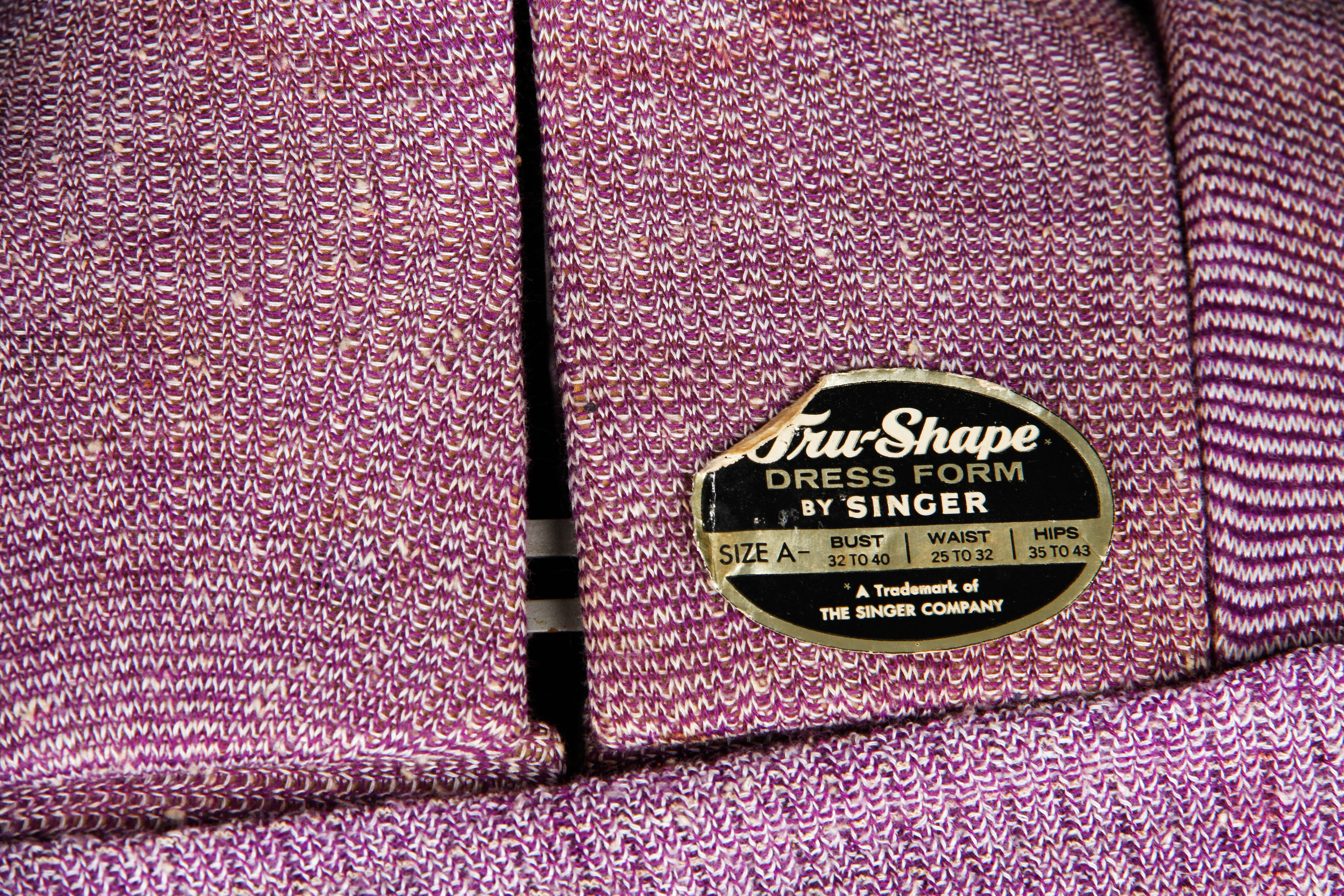 Group of Singer Dress Forms | EBTH