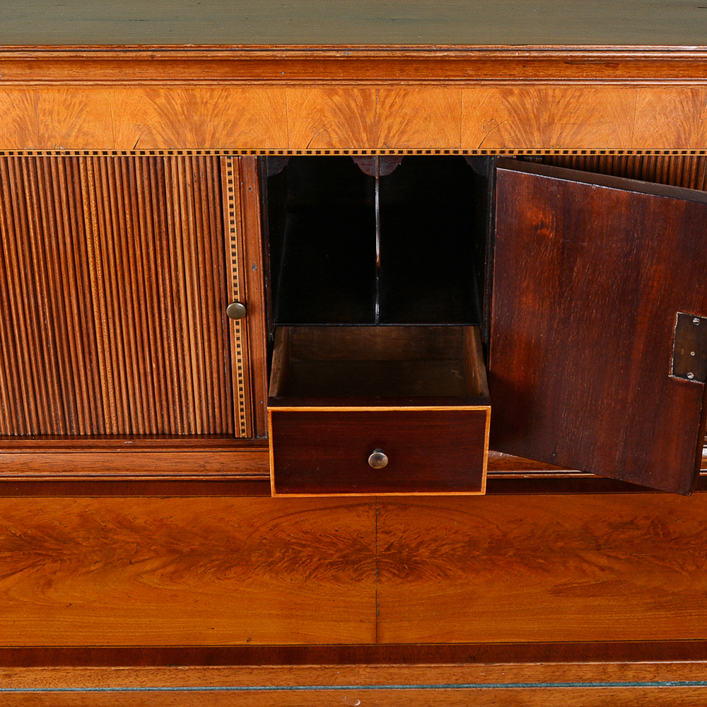 Antique American Federal Mahogany Ladies Writing Desk | EBTH