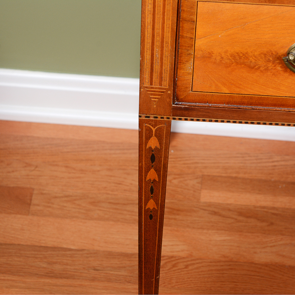 Antique American Federal Mahogany Ladies Writing Desk | EBTH