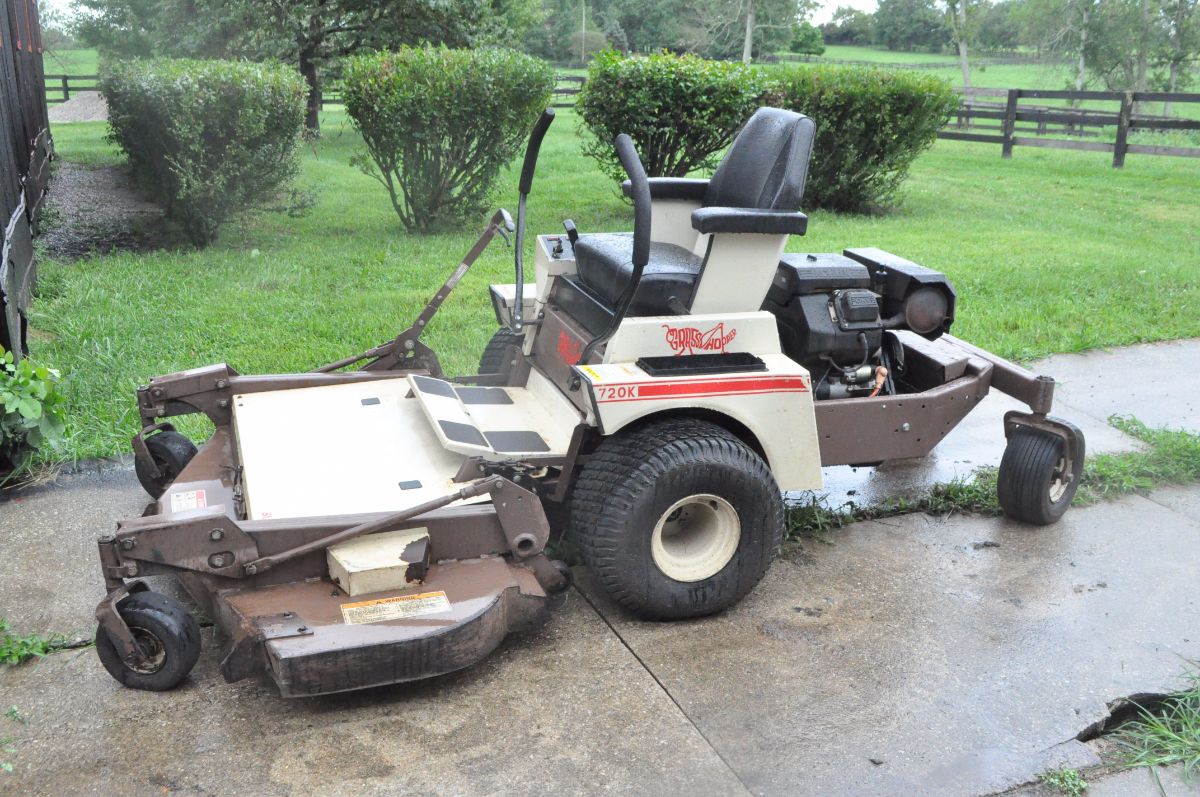 Grasshopper Zero Turn Riding Lawn Mower | EBTH