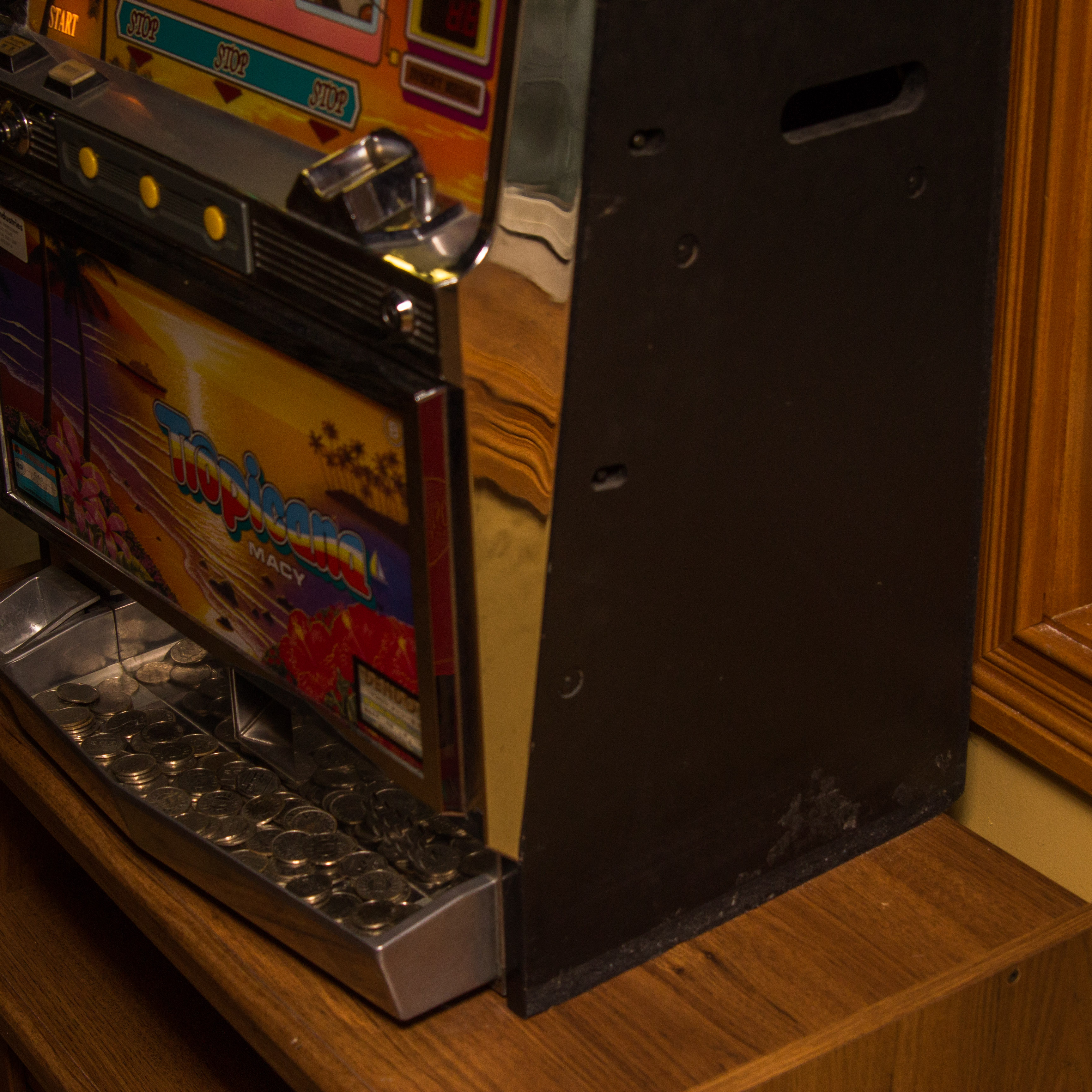 Pachislo "Tropicana Macy" Slot Machine | EBTH