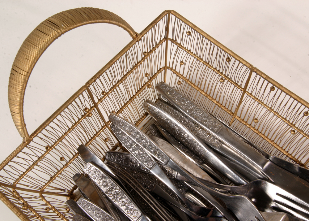 "Rosette" Stainless Steel Flatware | EBTH