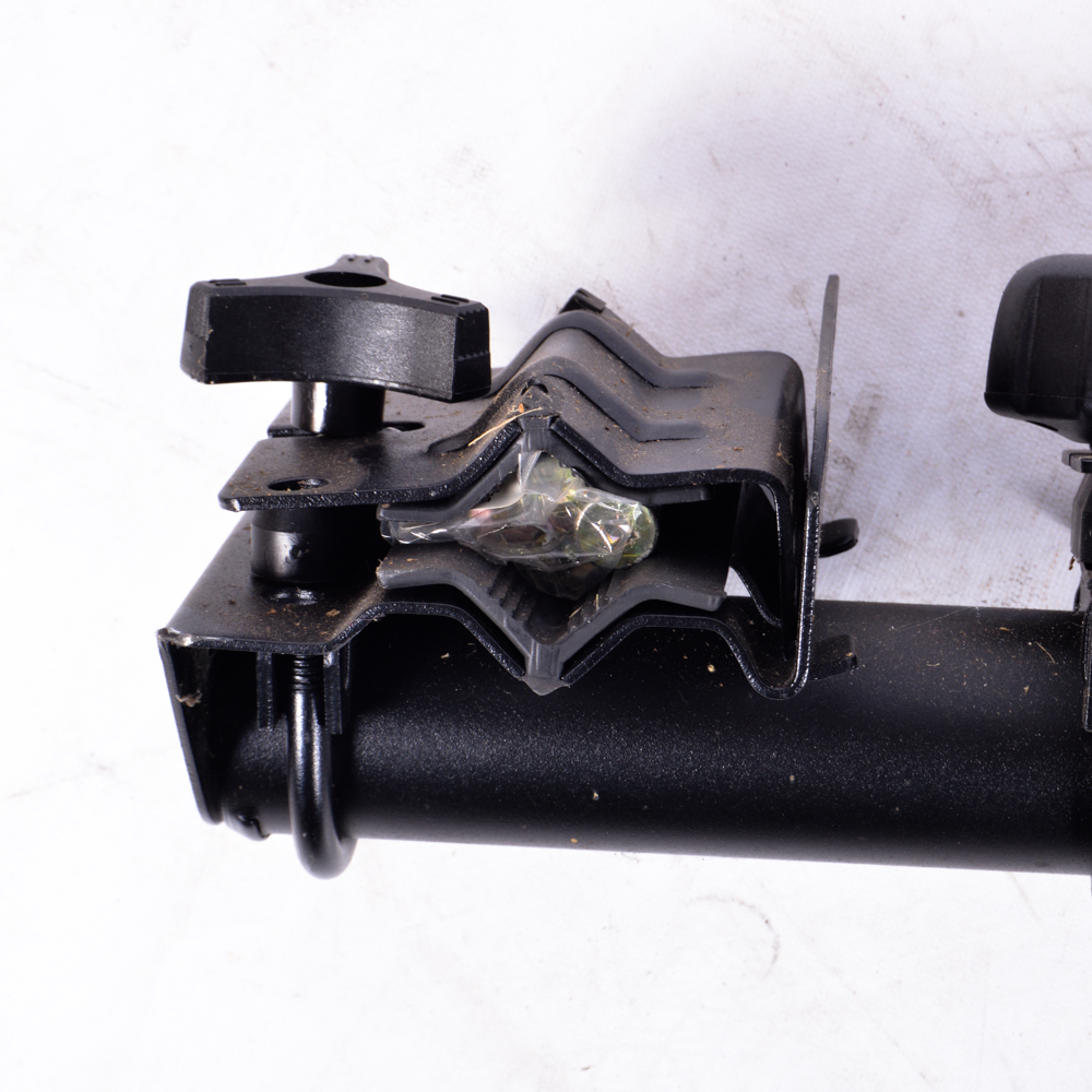 Draw-Tite and SportRack Black Bike Racks | EBTH