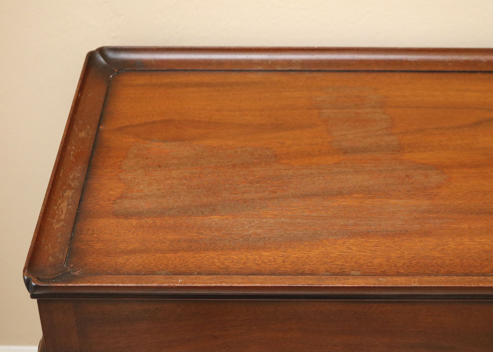 Late 20th Century Mahogany Boston Tea Table | EBTH