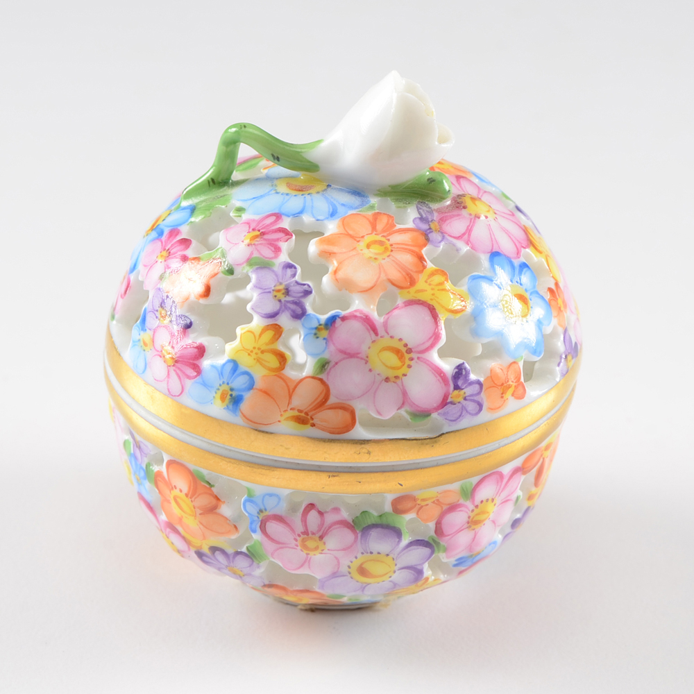 Collection of Herend Hungary Hand Painted Trinket Boxes and Figurine | EBTH