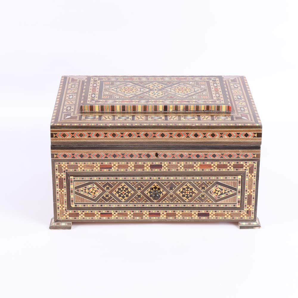 Syrian Lacquer and Mother of Pearl Jewelry Box | EBTH