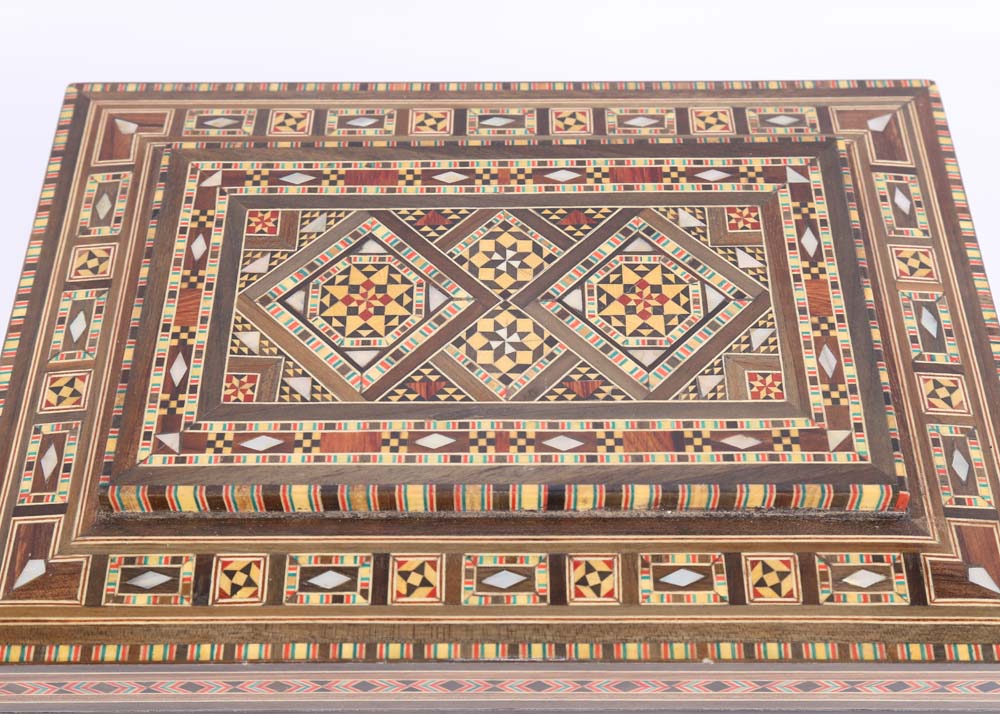 Syrian Lacquer and Mother of Pearl Jewelry Box | EBTH