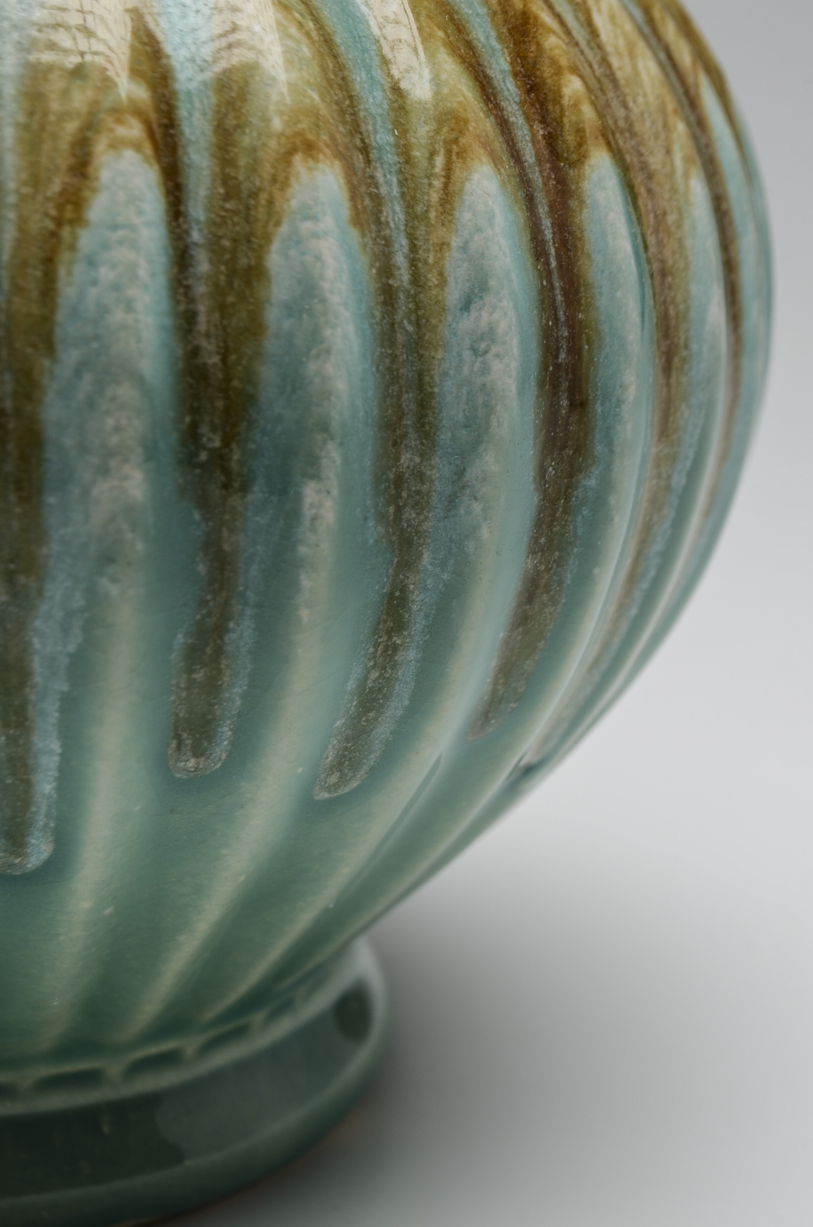 Vintage Robinson Ransbottom Vase | EBTH