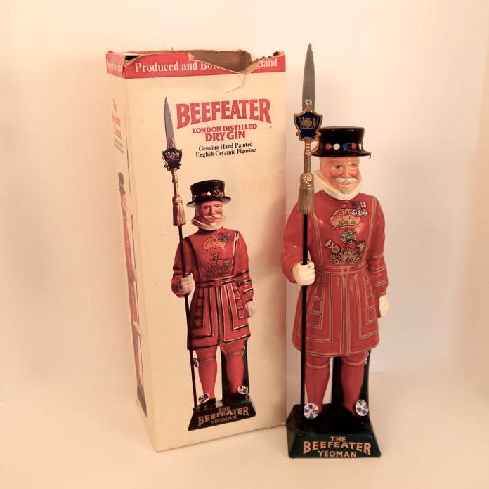 Vintage Beefeater Yeoman Decanter | EBTH