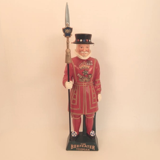 Vintage Beefeater Yeoman Decanter | EBTH
