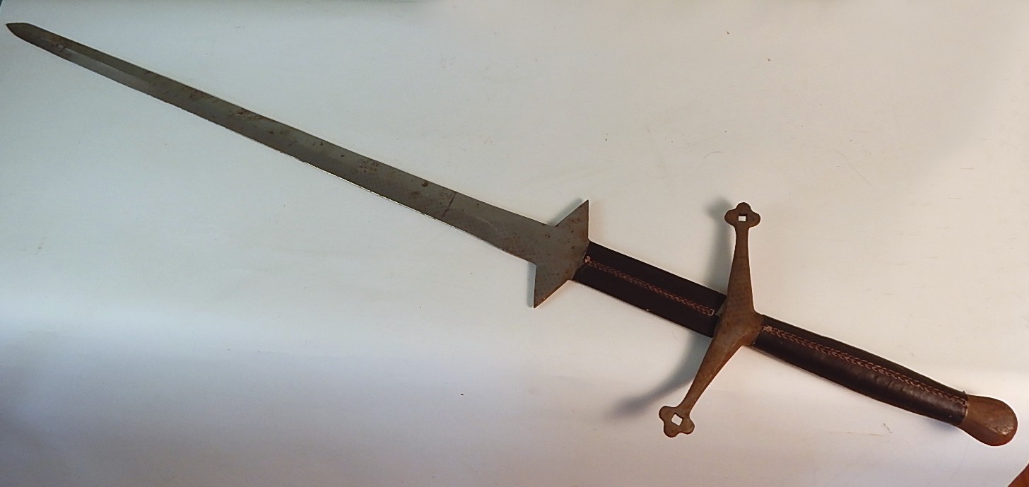 Handcrafted/forged Scottish Two-Handed Claymore Sword | EBTH