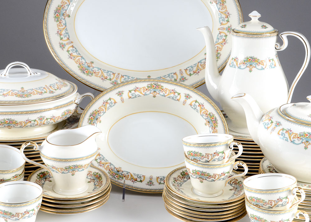 Group of Aynsley "Henley" China | EBTH