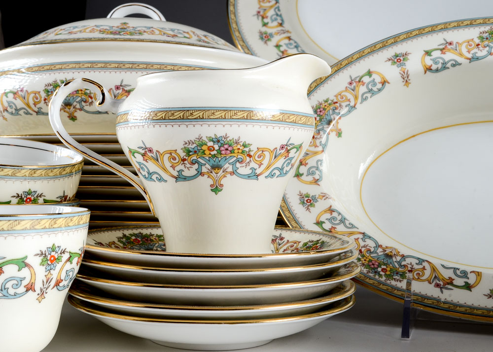 Group of Aynsley "Henley" China | EBTH