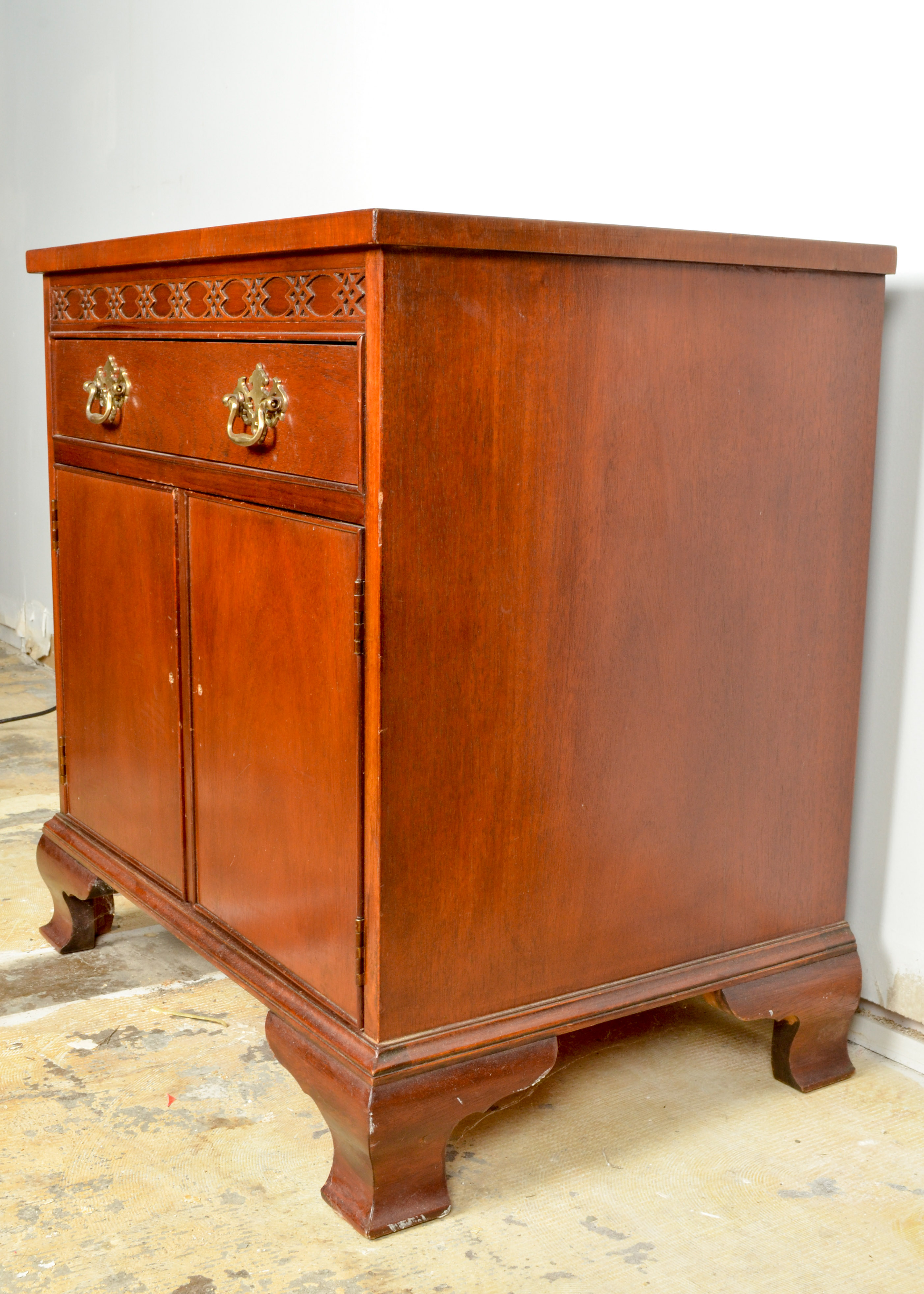 Baker Side Table 1 | EBTH