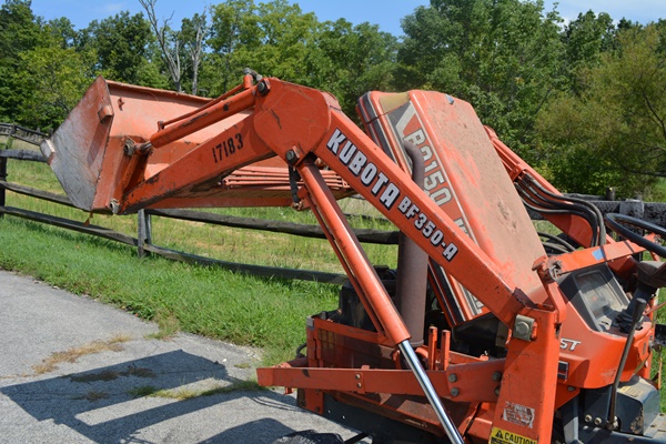 Kubota BF350-A Front Loader On A B2150 Tractor | EBTH