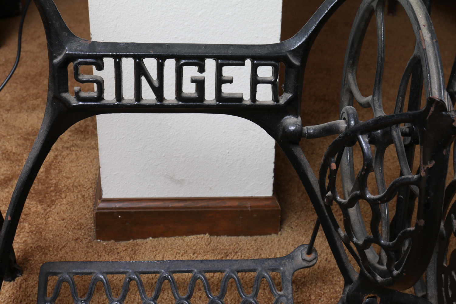 Antique Singer Cast Iron Table Base with Glass Top | EBTH