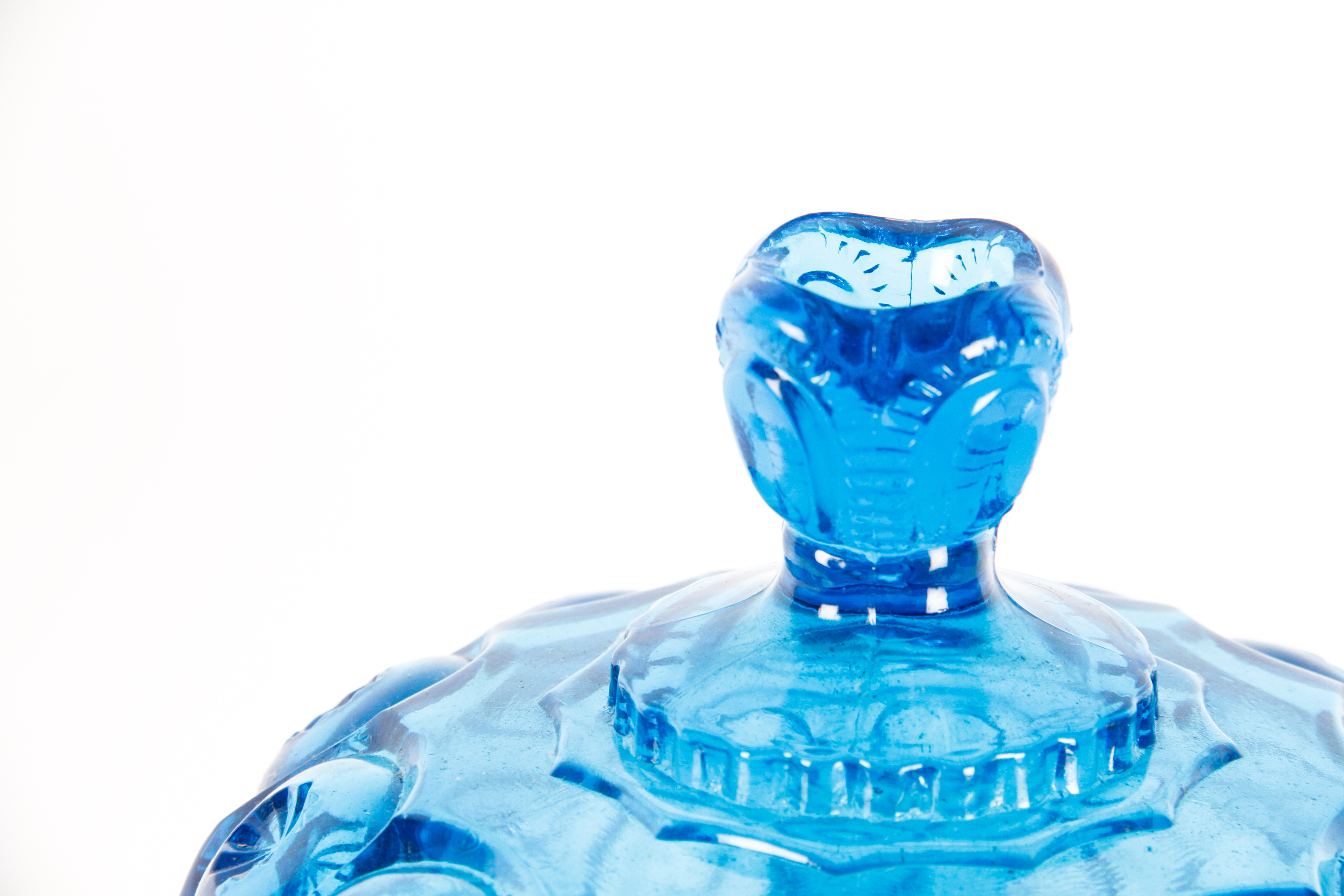 Vintage Pressed Fenton Glass Pedestal Candy Dish with Lid | EBTH