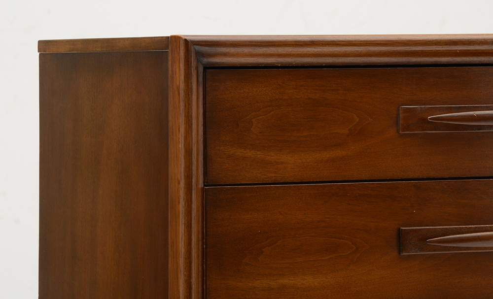 Broyhill Premier Dresser From the Emphasis Collection | EBTH