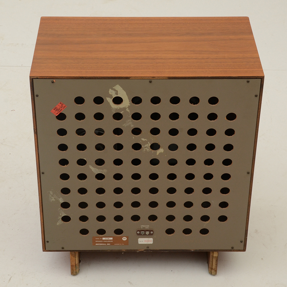 Two Varying Drexel / Motorola Speaker Cabinets | EBTH