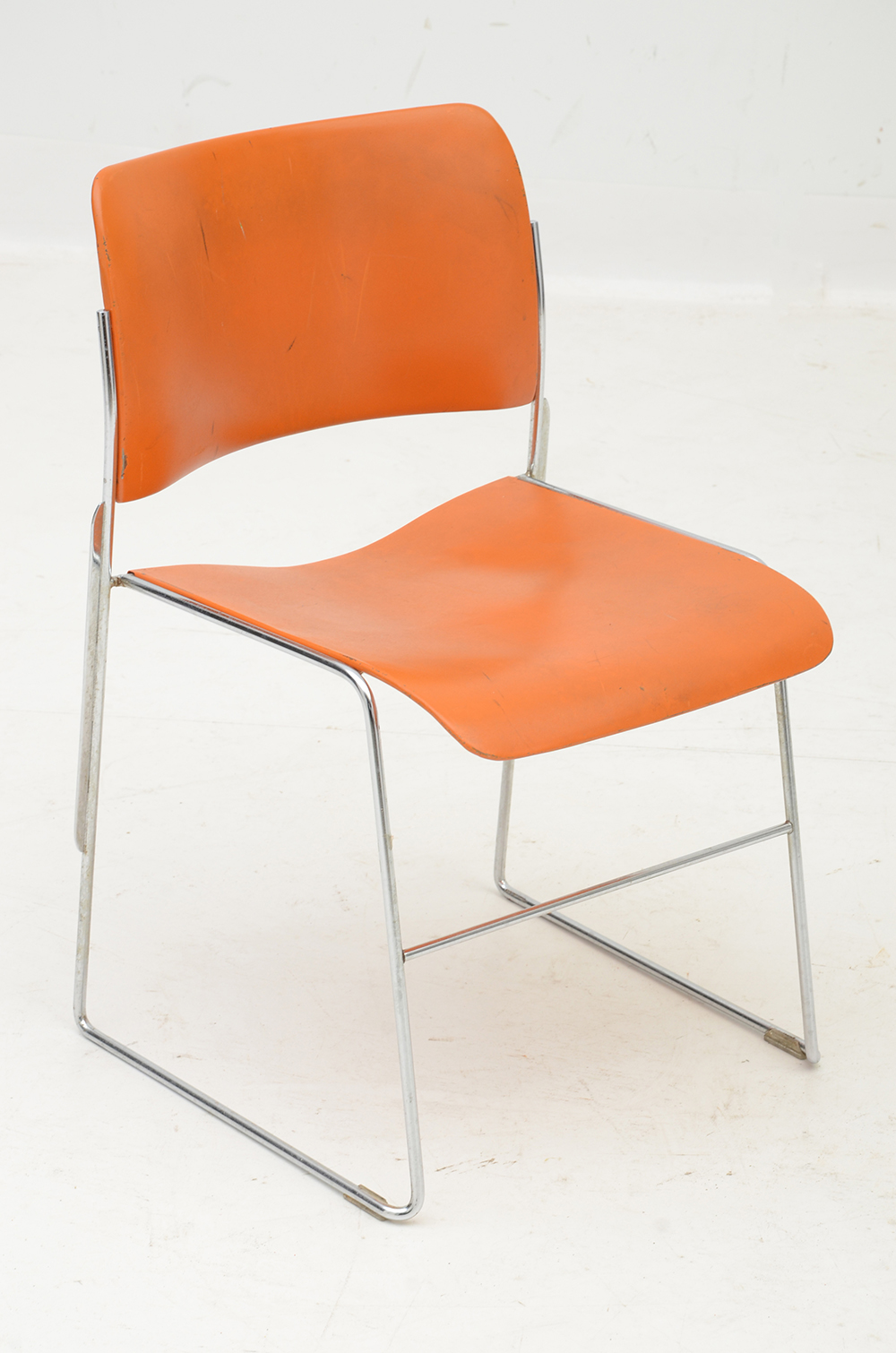 40/4 Stacking Chairs Designed by David Rowland | EBTH