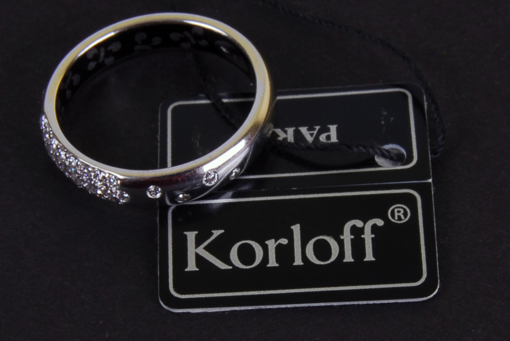 Korloff 18 Karat White Gold and Black Enamel Pave Diamond Band | EBTH