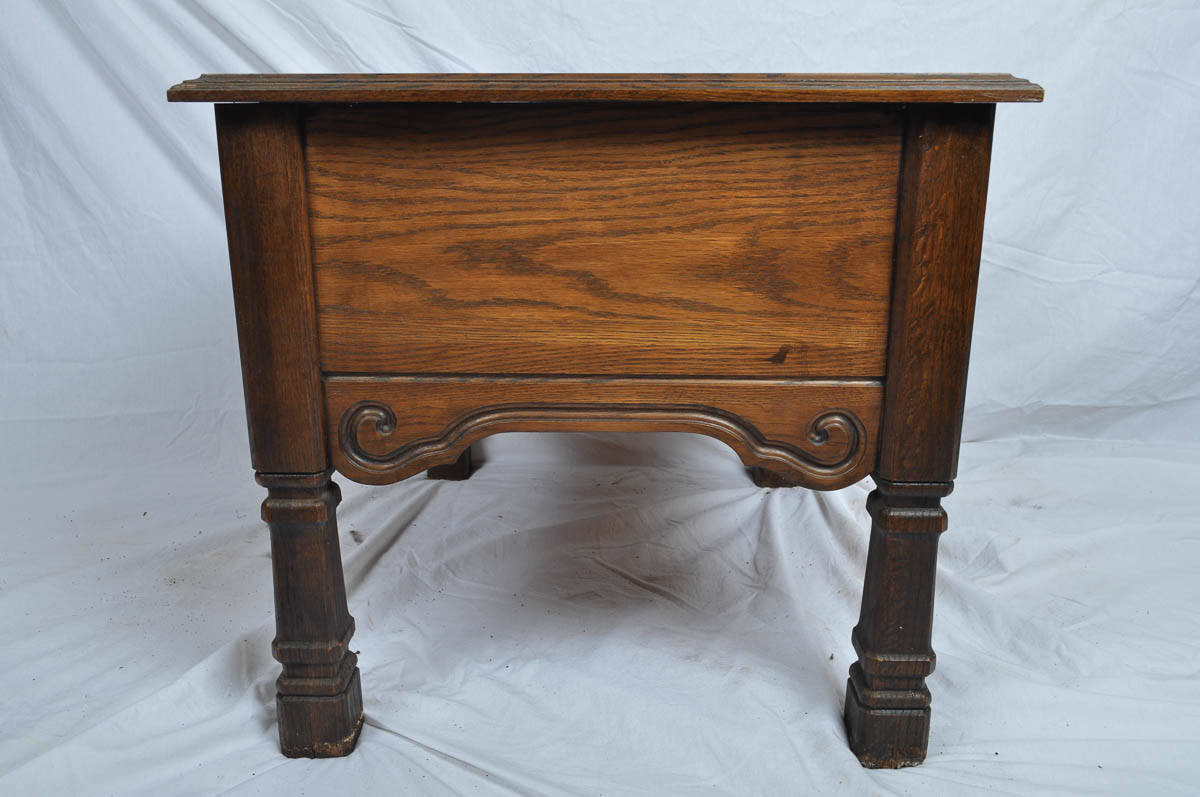 Vintage Spanish Colonial Style Side Table | EBTH