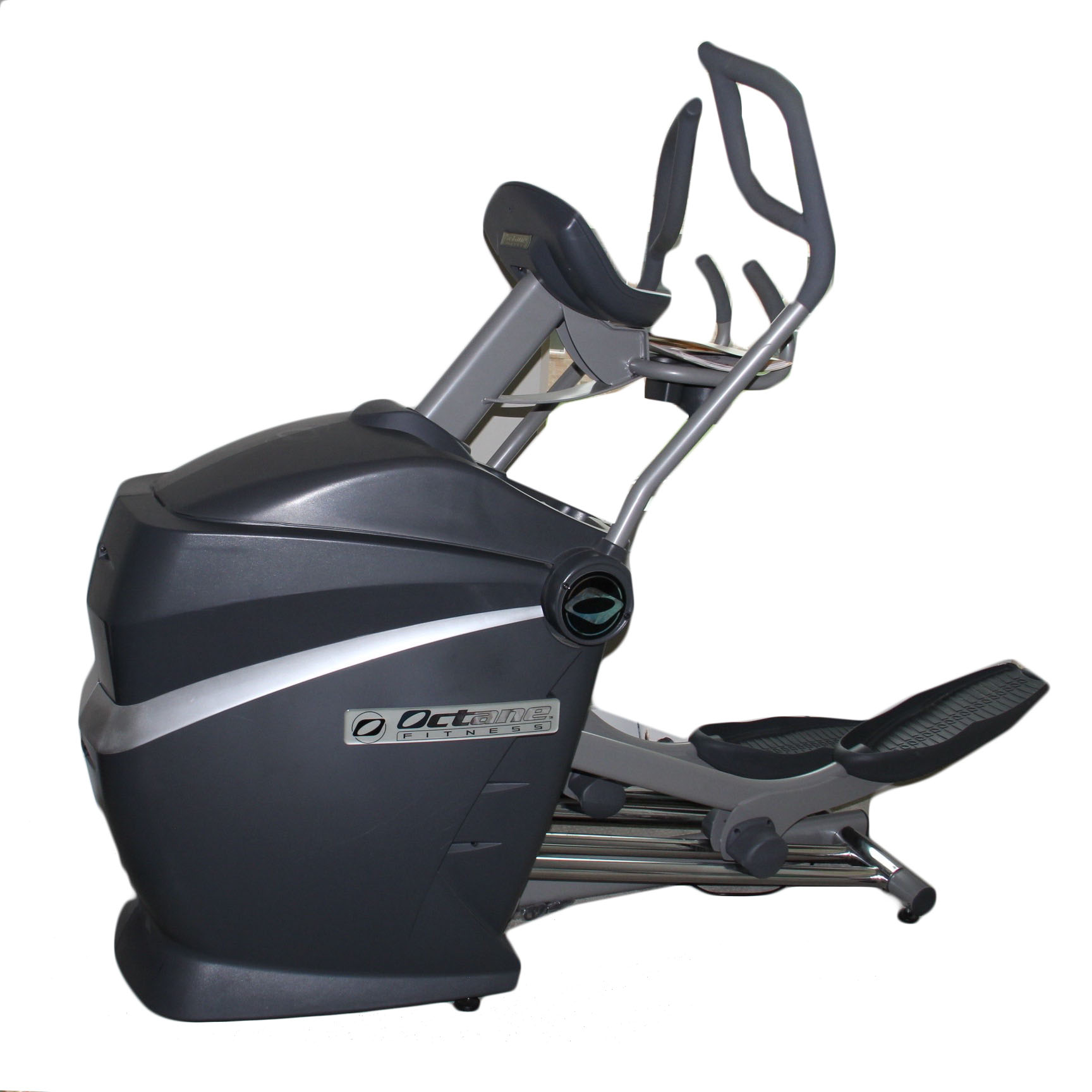 Octane Fitness Q45E Elliptical Trainer | EBTH
