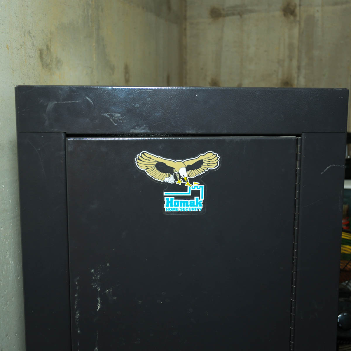 Homak Gun Safe | EBTH