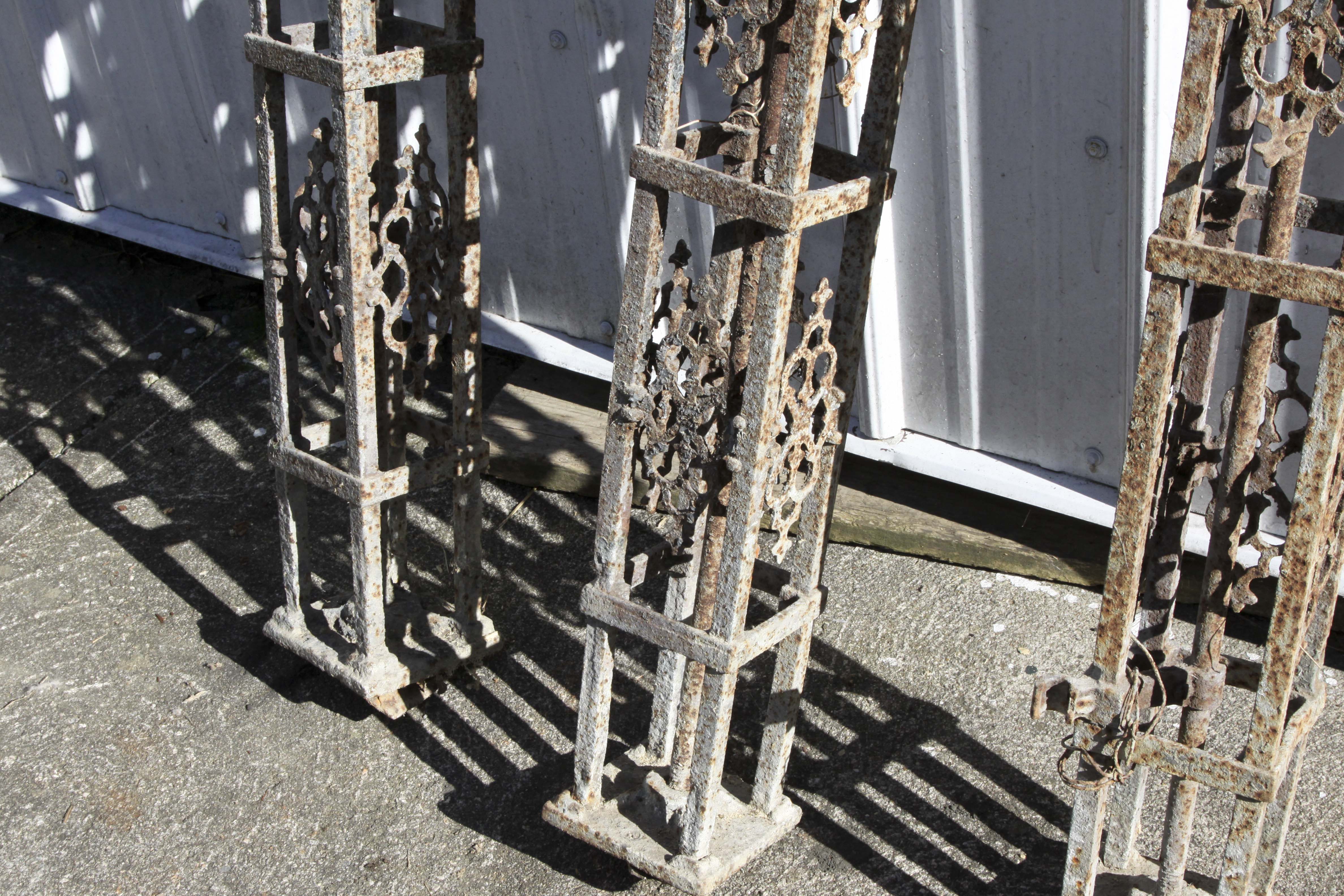 Antique Victorian Gothic Style Iron Fence Posts | EBTH